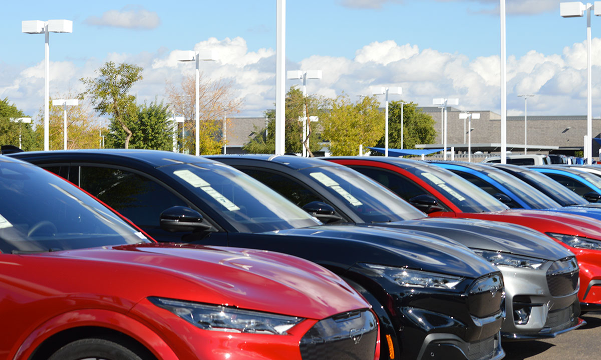 Wholesale slide deepens as vans lead the drop - Rockcliff Auto